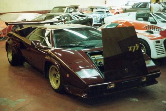 The register - List | Countach Register