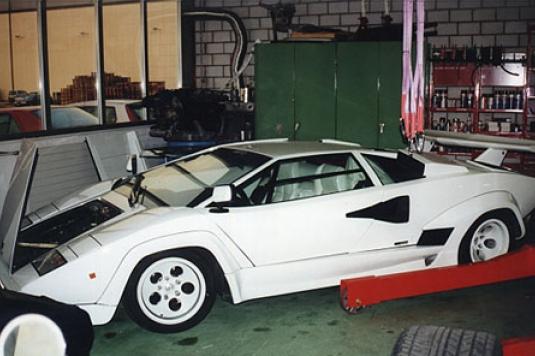 The register - List | Countach Register